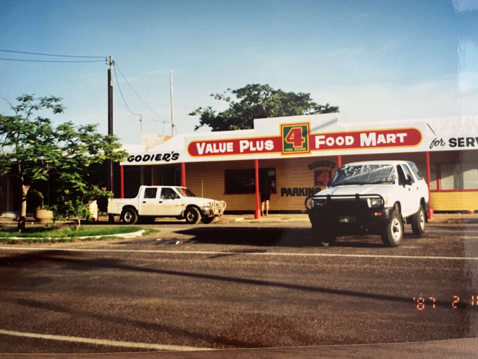 About us | Friendly Grocer